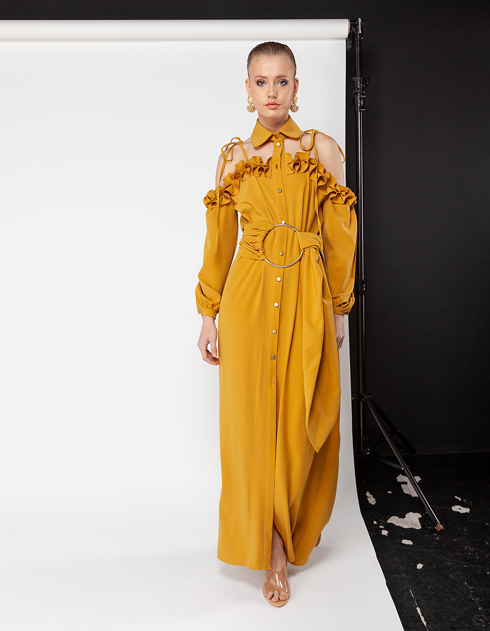 Rochie mustar cu umeri goi SIRENE